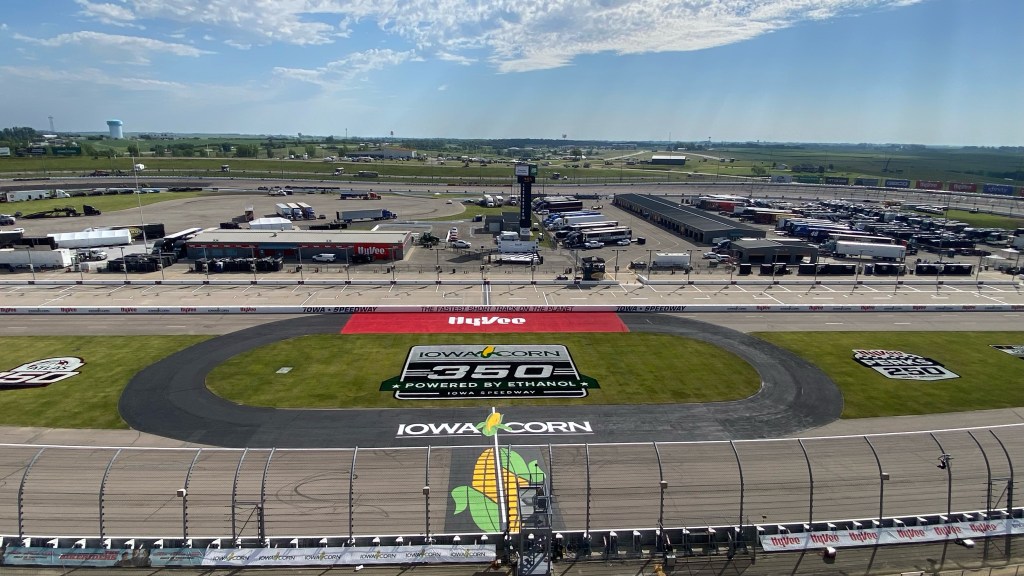 Iowa Speedway NASCAR Cup Series Sets Ticket Sales Record